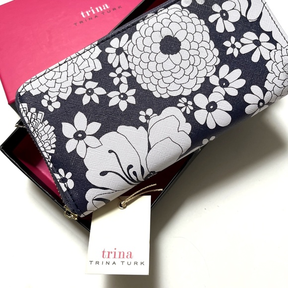 Trina Turk | Bags | Nib Original Trina Turk Long Zip Around Floral ...